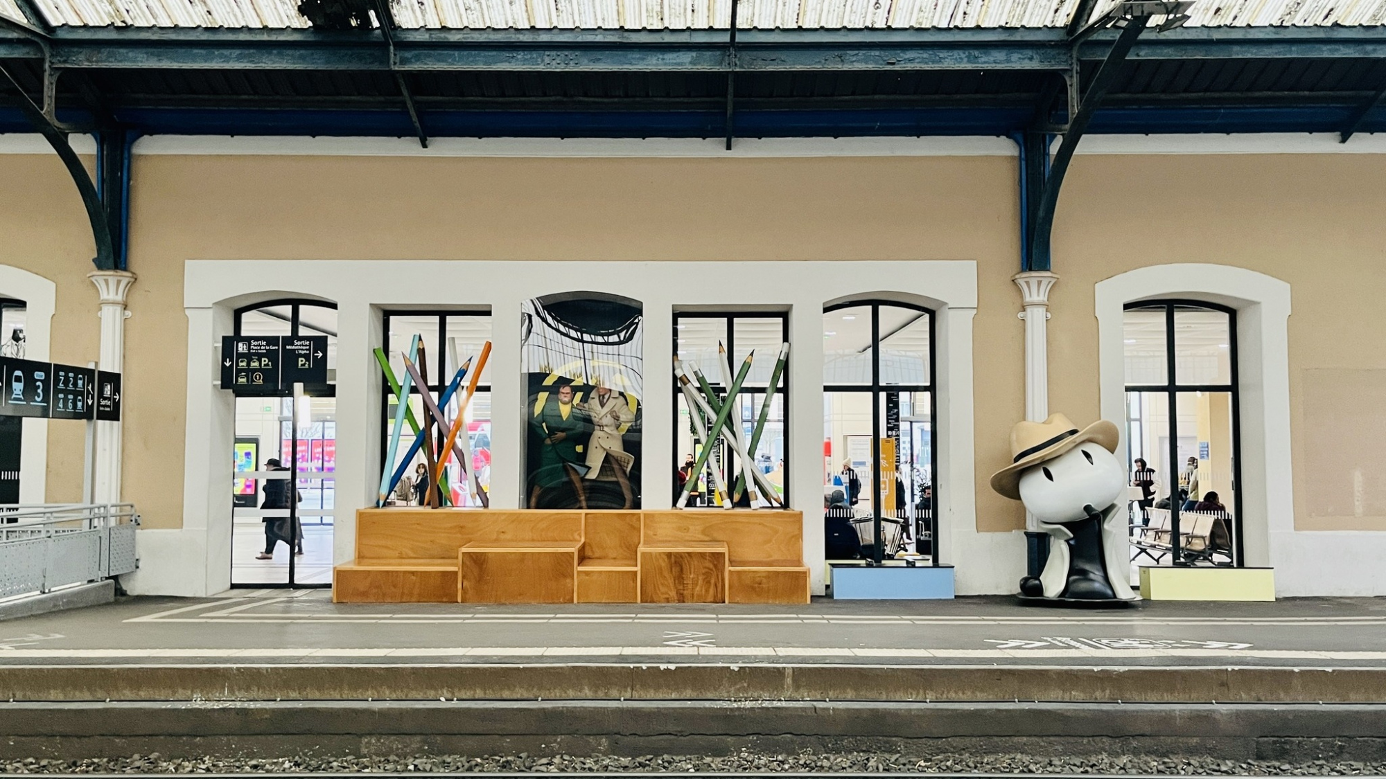 台漫歐洲新契機．展覽》飛了17個小時去法國……看漫畫！！初心者的安古蘭行ft.洪群甯 | Openbook閱讀誌